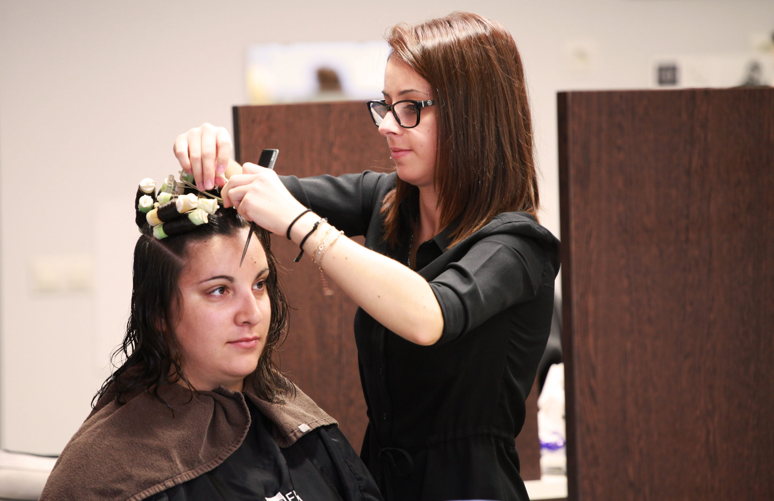 CAP M tiers De La Coiffure Campus Des M tiers Et De L artisanat